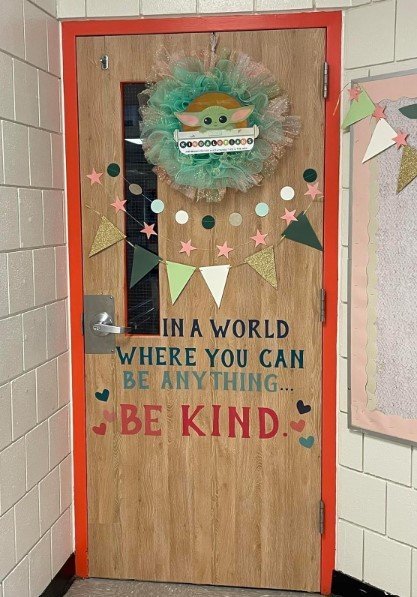 Classroom Kindness Doors | Nyla's Crafty Teaching